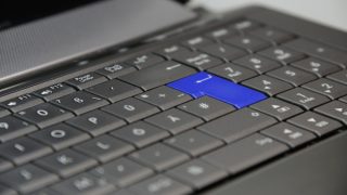 How to Connect USB Keyboard to Laptop? | Techosaurus Rex